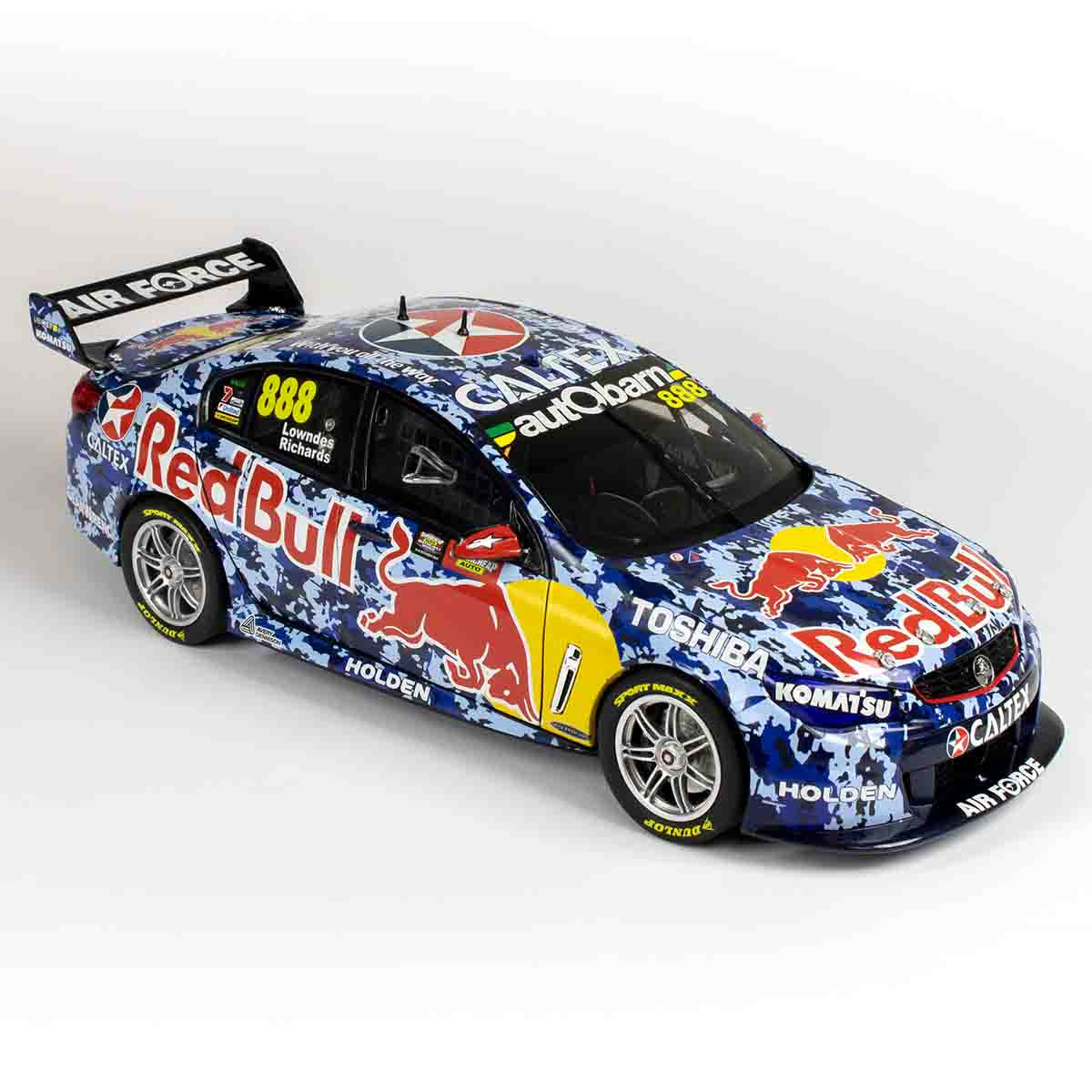 HOLDEN VF COMMODORE - RED BULL RACING #888 - LOWNDES/RICHARDS - 2014 B – Downies Collectables